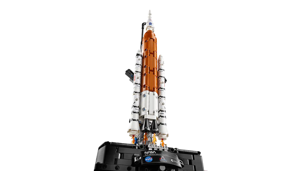 NASA Artemis Space Launch System Rocket – jaZams